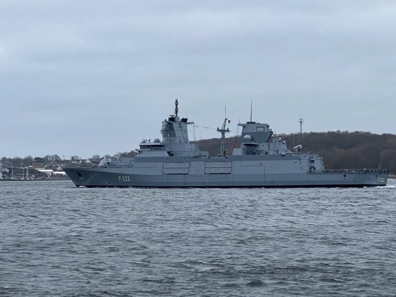 Fregatte F 222 Baden-Württemberg in der Kieler Förde | ShipspottingMag.com