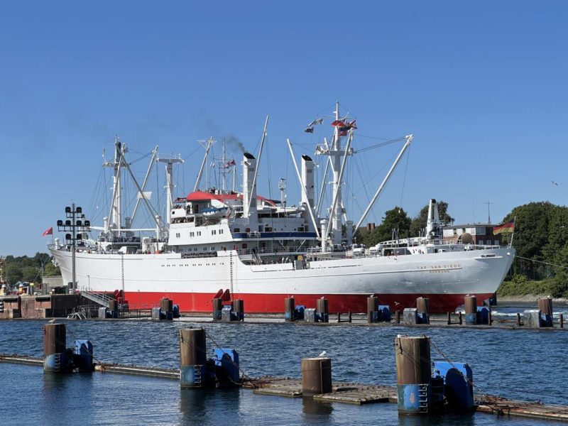 Cap San Diego Kieler Förde & Nord-Ostsee-Kanal Schleuse 11.8.2022 ...