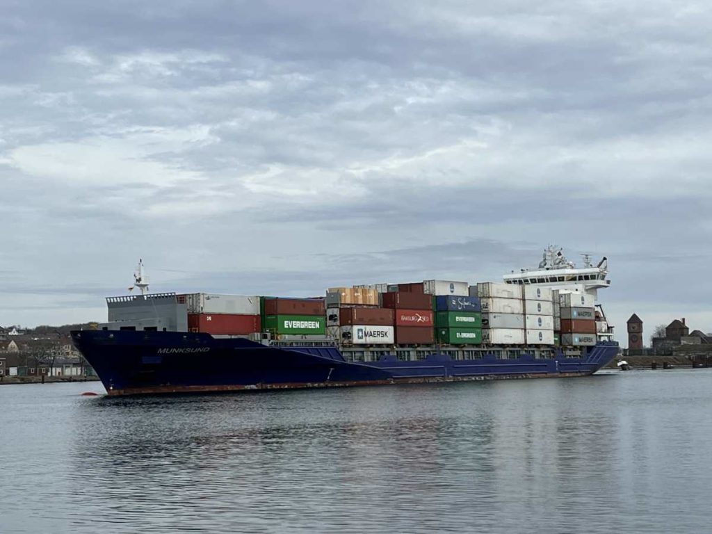 Schiffe im Nord-Ostsee-Kanal am 17.3.2023 | ShipspottingMag.com