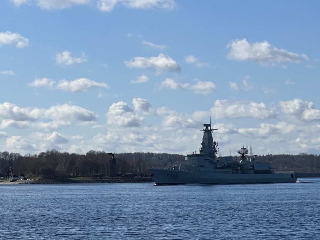 Frigate F 333 Bartolomeus Dias leaves the naval base in Kiel for the ...
