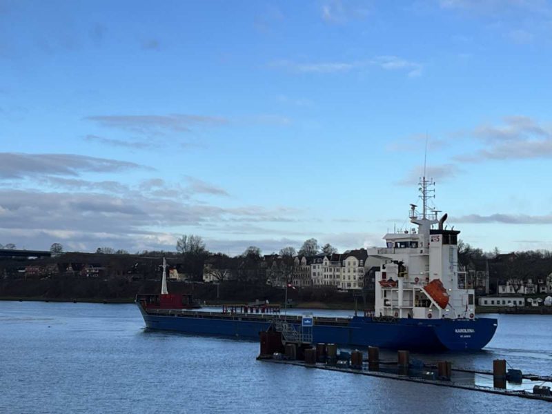frachtschiff-karoliina | ShipspottingMag.com