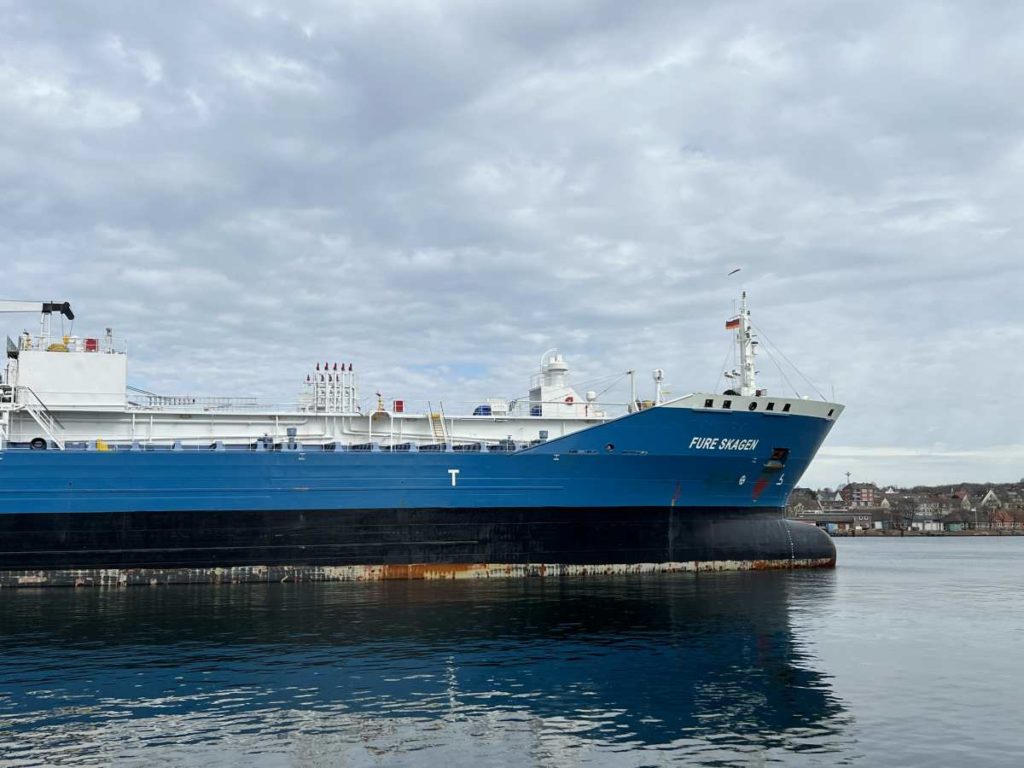 Ships in the Kiel Canal on March 17, 2023 | ShipspottingMag.com