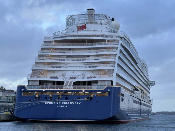 Cruise ship Spirit of Discovery | ShipspottingMag.com