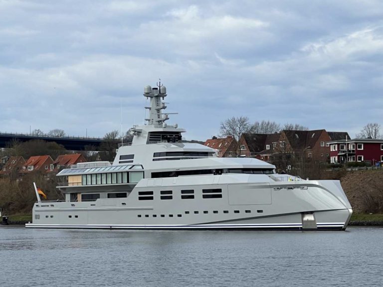 Megayacht 1601 in the Kiel Canal on March 17, 2023 | ShipspottingMag.com